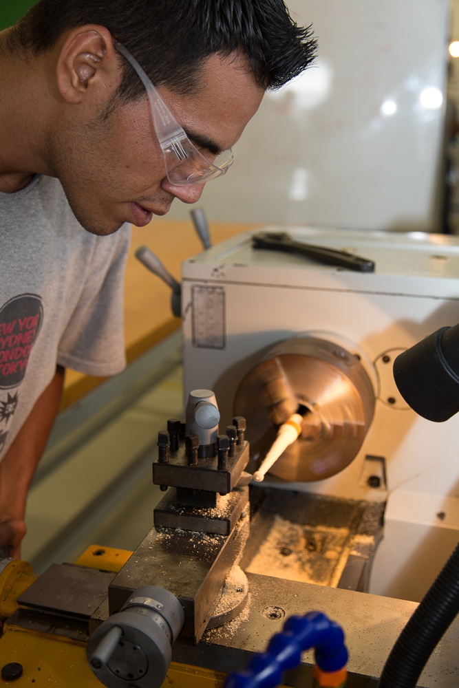 3 Manufacturing Specialties of the Mexican Labor Force